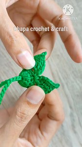 192K views · 4K reactions | Crochet Rose Flower Keychain Full video tutorial on YouTube Chapa crochet & craft #fbreels #reels #crochetkeychain #crochettutorial #gonkuicrochet | Gonkui Crochet & Chapa crochet craft | Facebook