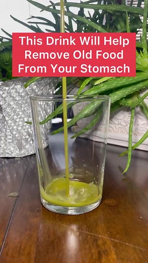 611K views · 5.4K reactions |  Click the LINK and take the 21-Day Smoothie Diet Challenge TODAY : https://tinyurl.com/35ac5rr3 Credit: growyourownlives on tk #detoxdrink #detox #detoxwater #bloatingremedy #detoxjuice #bellyfatblaster #bellyfatburner #weightlosstips #weightlossmotivation #healthyeating #weightlosshelp #weightloss #fatburner #juicing | Smoothie Girl - Smoothie Diet and Body Detox | Facebook