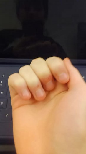 #distorted I did this trend in school so that's why you see the iPad in the background