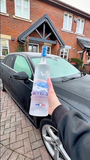 The BEST way to defrost your car! 🥶