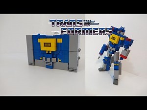 Lego Transformers: G1 Soundwave