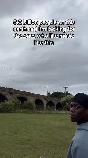 A mili monthly listeners shouldn’t be too hard right 😅 CLICK ON MY DREAMZ LIVE PROFILE TO ACCESS THE EXCLUSIVE LINK TO NEW SONG IN BIO 🚨 #undiscovered #musicdiscovery #kendricklamar #independentartist #originalsong #dreamzz | Dreamzz Live