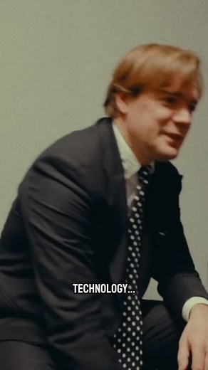 LIVE FROM EUROPE ‼️ The Hives’ Howlin’ Pelle Almqvist interviews @yardactband. Tour stories, band origins, Mexican catering, Nu Metal, Britain’s greatest pub being in Leeds and more… Tune in now to get the low-down. Tickets for The Hives’ EU Tour with @yardactband and @spiritualcramptv are on sale now #thehives #yardact #ontour #interview | The Hives