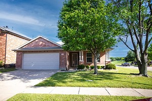 Condos for Rent in 76002 - Arlington, TX | Apartments.com