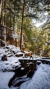 3.3K views · 277 reactions | Book a stay at any Box Hop before March 1 and enjoy 40% off with code “WINTERMAGIC”. Perfect for Valentine’s weekend, a winter getaway, or a last minute cozy reset ✨ tag who you’re inviting ❤️  The Boho Box Hop in Hocking Hills, Ohio | The Box Hop | Facebook