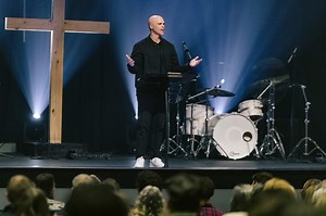 What if everything you’re striving for means nothing without God’s presence? 🤯 This weekend, Pastor John reminded us that nothing matters more than seeking God in our daily lives. His presence brings purpose, peace, and power! Take a moment today to invite Him in. You’ll never be the same. Watch the entire message now on our website. | Opendoor Church