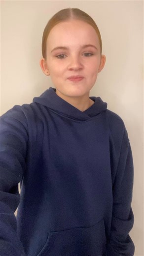 Welcome to today’s sign of the day! Today’s sign of the day is “Birthday!” Using SSE (With BSL signs!) -Let’s Make A Difference❤️ #BSL #signoftheday #letsmakeadifference #learntosign #education #SSE | Let’s Make A Difference