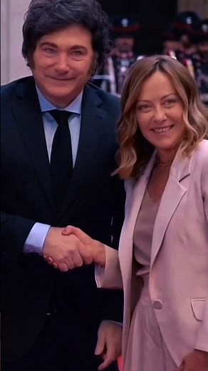 Italian Prime Minister Giorgia Meloni and Argentinian President Javier Milei shaking hands