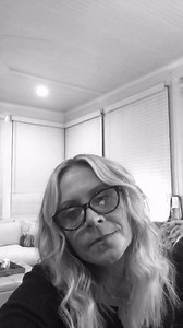 Good Morning! (Also the name of this song I wrote w/ Louis Newman). You can get the full band version now when you pre-order my new EP “Once Upon a Time in the West: ACT II”. Link is below. If you’re into a lil switcharoo or twist in a movie, there’s one at the end of this song 😉. Thank you for listening! https://music.apple.com/us/album/once-upon-a-time-in-the-west-act-ii-ep/1502359697 | Gwen Sebastian