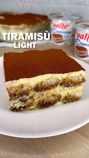 Giuseppe Maiello on Instagram: "🤎 TIRAMISÙ LIGHT 😋 Senza lattosio, senza zuccheri aggiunti! Questa diventerà la tua ricetta preferita per il tiramisù, scommettiamo?🥰 Un tiramisù cremosissimo e allo stesso tempo compatto, a base di mascarpone 100% vegetale, novità assoluta in casa VALLÈ; naturalmente senza lattosio, dal gusto più leggero questo marscarpone vegetale è buonissimo! Che aspetti a provarlo?? Lascia un “MI PIACE” è il tuo modo di dirmi grazie 🙏🏻❤️ ✌🏻 Seguimi @giuseppe_healthy Ing