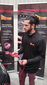 In this video our teammate Danny Sehmi shows us how the 5 volt adapter from POWER PROBE works. If you have any doubt about this tool check the video. -------------------- En este video nuestro compañero Danny Sehmi nos muestra como funciona el adaptador de 5 voltios de POWER PROBE. Si tienes alguna duda sobre esta herramienta mira el video. #powerporbe #circuittester #comprobadordecircuitos #5volt #5voltadapter #adaptadorde5voltios #carrepair #repair #automotivetechnician #technician #mechanic #