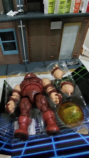 I sold the BAF figure I had and missed out on the 2 pack with Colossus. I'm glad I have waited for my definitive Juggernaut figure!  #brokecollector80 #ihavemoretoysthanyourkids #geekzone #xmen #hasbro #juggernaut | Marvel, DC, Superheroes Collectors Group | Facebook