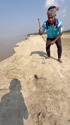 684K views · 1.7K reactions | Amazing monster fishing method by hook #fishinglife #riverfishing #bait | Rural Fishing Vlog | Facebook