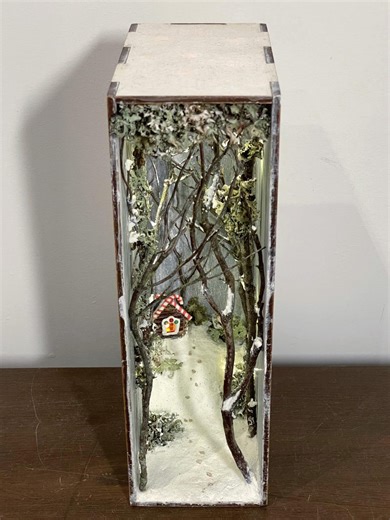 Hansel and Gretel Book Nook - Shelf Insert, Wall Décor With Lights - Etsy UK