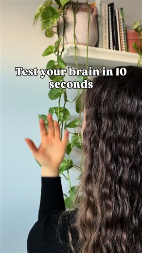 Here is why 👇 This isn’t just a finger trick, it’s testing your brain’s motor cortex, coordination pathways, and how well different parts of your brain communicate with each other 🧠 Movements like this require: • Fine motor control (motor cortex) • Brain-body coordination (cerebellum) • Communication between brain hemispheres (corpus callosum) When one finger moves while others stay still, your brain has to activate some muscles while inhibiting others at the same time…which is actually pretty