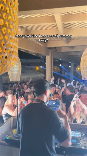 the time has come.. we are looking for you🌴 use the link in our bio to apply🔗 #workabroad #crete #greece #malia #summer2026