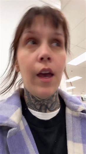 Looking for the cutest mug to ever exist. It’s finally puffer jacket snoopy season!! | Thriftyweenqueen