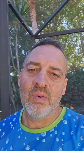 Thursday cleaning. We also offer concrete surface cleaning and now offering garage clean outs. Have a great day everyone #naplesflorida #windowcleaning | Eco Window Shine