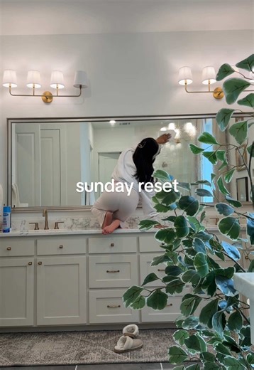 A little pre-Christmas Sunday reset🎄✨ #sundayreset #homereset #cleaning #cleaningmotivation #cleanwithme