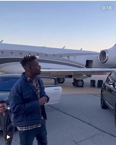 Realvlog9jia on Instagram: "RB9J Staff: @bluevandross9 will be present at @davido o2 Arena shut down welcome brother Please don’t forget to subscribe to our YouTube channel click the link on our bio #bluevandross #blueface #davidoofficial #dmw #isrealdmw #écoolserdiferente #ecofriendly"