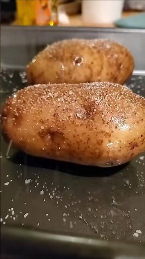 3 Delicious Ways to Bake a Potato 🥔