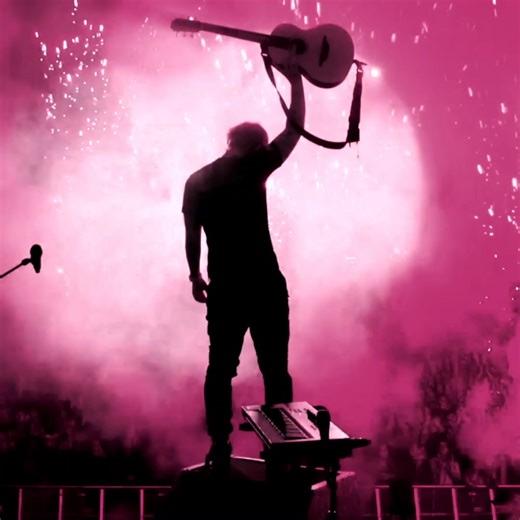 Melbourne, let’s play! Ed Sheeran is bringing his all-new Loop Tour to Marvel Stadium for THREE big nights on February 26, 27 & 28 - NEW SHOW ADDED! Tickets On Sale Now! 勺 | Frontier Touring | Facebook