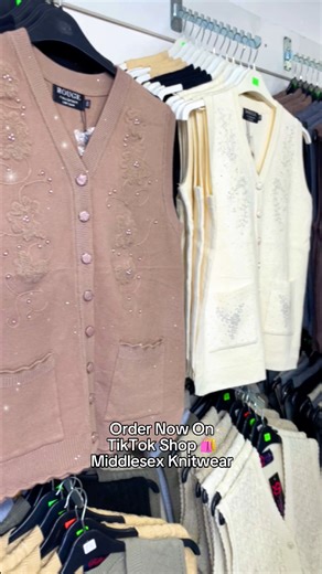 🌸 Floral Self Embroidered Pearl Pocket Sleeveless & Vale Flower Patterned Pocket Sleeveless 🌸 Add style and comfort to your everyday wardrobe with these beautiful Floral Self Embroidered Pearl Pocket Sleeveless and Vale Flower Patterned Pocket Sleeveless designs from Rouge Collezioni. Both styles feature elegant floral detailing, with one showcasing delicate self-embroidered patterns and pearl accents, while the Vale design offers a charming patterned finish. The sleeveless style makes them pe