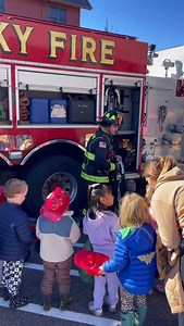 Big Sky Community Week is underway, starting this morning with events like Kids’ Story Time at BASE with help from the Big Sky Fire Department. 🎥: Jack Reaney | Explore Big Sky
