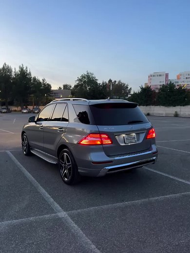 🇨🇦Mercedes ML 350 Bluetec 4Matic Full Option 🏷Vit prodhimi : 10/2015 🏷️AMG Packet 🏷Kambio Automat 7-G 🏷Motorr 350 Bluetec 🏷Cilindrata 2987 cm (nuk e kap taksa e luksit 🏷147.000Km origjinale te certifikuara nga Mercedes( Drejte kontrrolli nga ana juaj ku te deshironi ) 🏷Fuqia motorrike 258ps 🏷Emetimi gazrave Euro 6b 🏷Keyless Go 🏷Start/Stop engine 🏷️Distronic Plus 🏷️Blind spote ne pasqyra ⚠️ 🏷Fener full led 🏷Drita te gjata inteligent ndizen dhe fiken automatikisht 🏷Full Led para/p