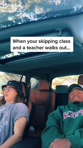 the seat betrayed us 🙄✋🏻 #ForaHorizon5GO #fypシviral