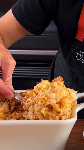 35K views · 376 reactions | This creamy, smoked triple mac and cheese will have you saying goodbye to the blue box and leave your taste buds wanting more  https://www.traeger.com/recipes/smoky-triple-cheese-mac-n-cheese | Traeger Grills | Facebook