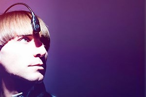 Neil Harbisson é o primeiro humano oficialmente reconhecido como cyborg