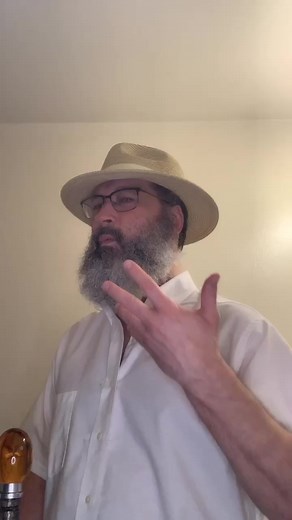 Just getting used to the new mask. #johnhammond #jurassicpark