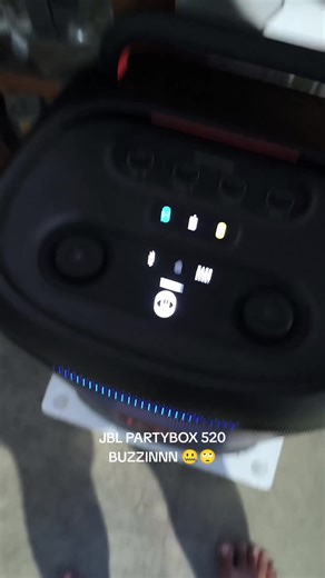 Explora el JBL PartyBox 520: Potencia y Diversión