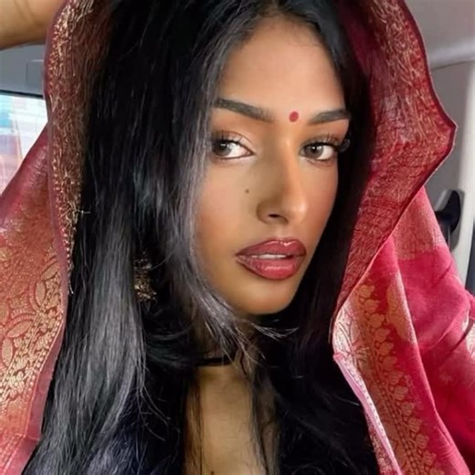 desigirlarchive on Instagram: "[vc:femalepill] @kaavikiwi #indian #facecard #explore #viral"