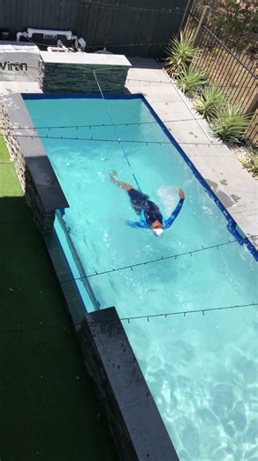 Bungee Cord Swimming #bungeecord