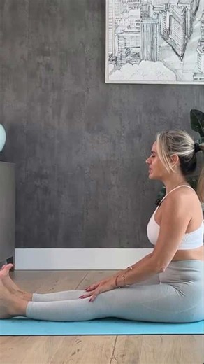 The #1 hamstring stretch you need to relieve back & leg pain