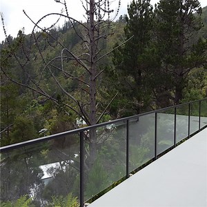 [Hot Item] Factory Manufacturer Deck Parapet /Handrails Aluminum Veranda Frameless Glass Parapet / Stair Glass Parapet, Safety Parapet.