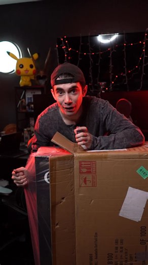 chrisvillain on Instagram: "😅 Bro someone is trying to give me nightmares‼️ • 🎁SHOUTOUT TO @sixflags & @theconjuring for the awesome gift! #theconjuring #annabelle #doll #chrisvillain #unboxing #unboxingvideo #halloween #collectibles #collectable #Sixflags #scary"