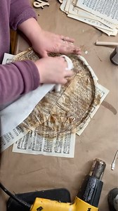 Make a beautiful vintage door hanger using💲🌳 PIZZA PAN and old hymnal paper (or book pages) Total cost :$5 🎄Sound onoff | Roost Restore Home