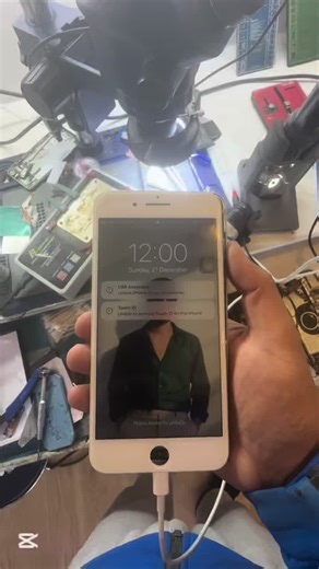 How to fix charging problem #iphone #iphoneservicecenterpokhara #trending #viral #nepalitiktok