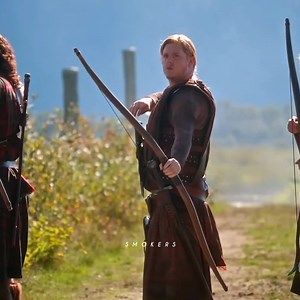 • This Scene 🧡 | Smokers