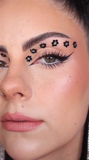 2.2M views · 3.8K reactions | When in doubt, put a ✨rhinestone✨ on it. Creator Sophie Hannah knows how to make any look sparkle. Music by Sabrina Carpenter | Facebook | Facebook