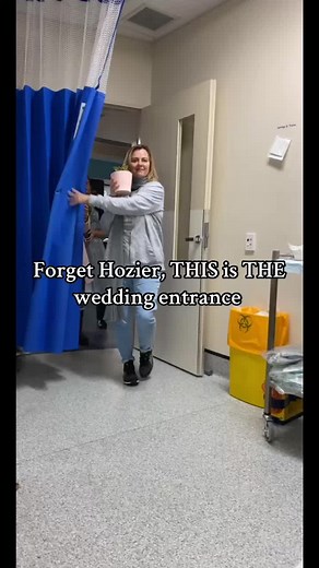 Memorable Wedding Entrance Ideas for Brides