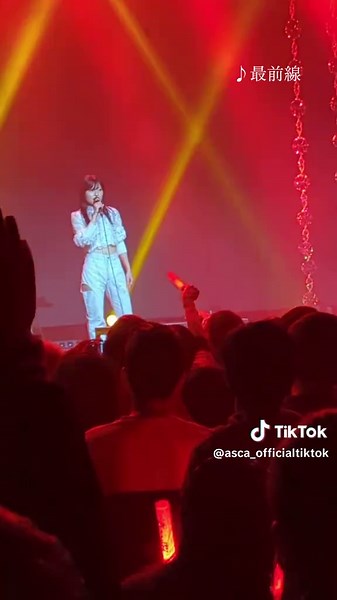 香港ワンマンライブを楽しむ！