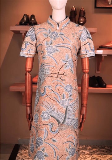 Elegant Cheongsam Dress with Handwoven Silk