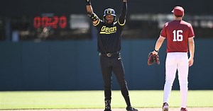 Live baseball updates between No. 21 Oregon and No. 11 Oregon State in midweek matchup