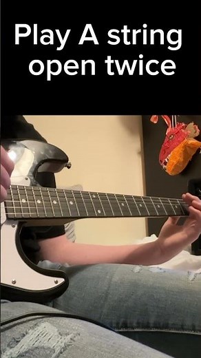 How to play Song 2 by Blur on Guitar - Beginner Friendly