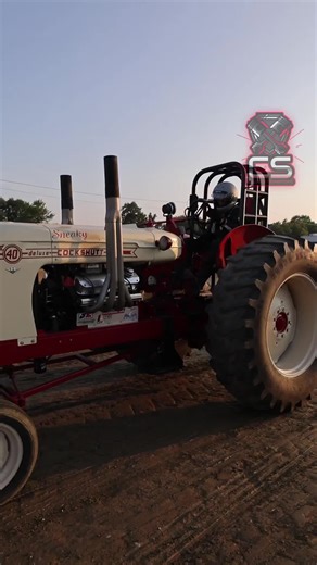 Exciting Cockshutt Tractor Pulling Event Highlights