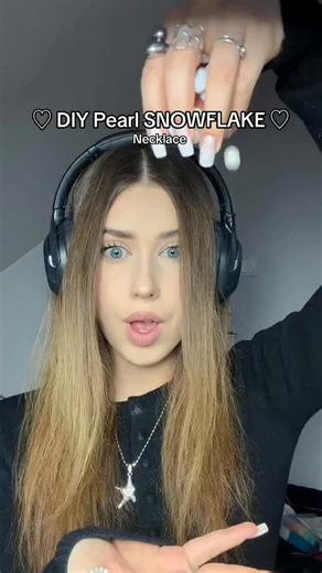 Wire Wrapping Tutorial on Instagram: "This snowflake necklace by @_juliyav_ is truly a masterpiece ❄️✨ The way each wire is shaped, wrapped, and brought together creates a design that feels both delicate and powerful. It’s incredible how wirewrapping can transform simple materials into something so magical and full of detail. We absolutely had to share this stunning creation it captures the beauty of winter in the most elegant way!"